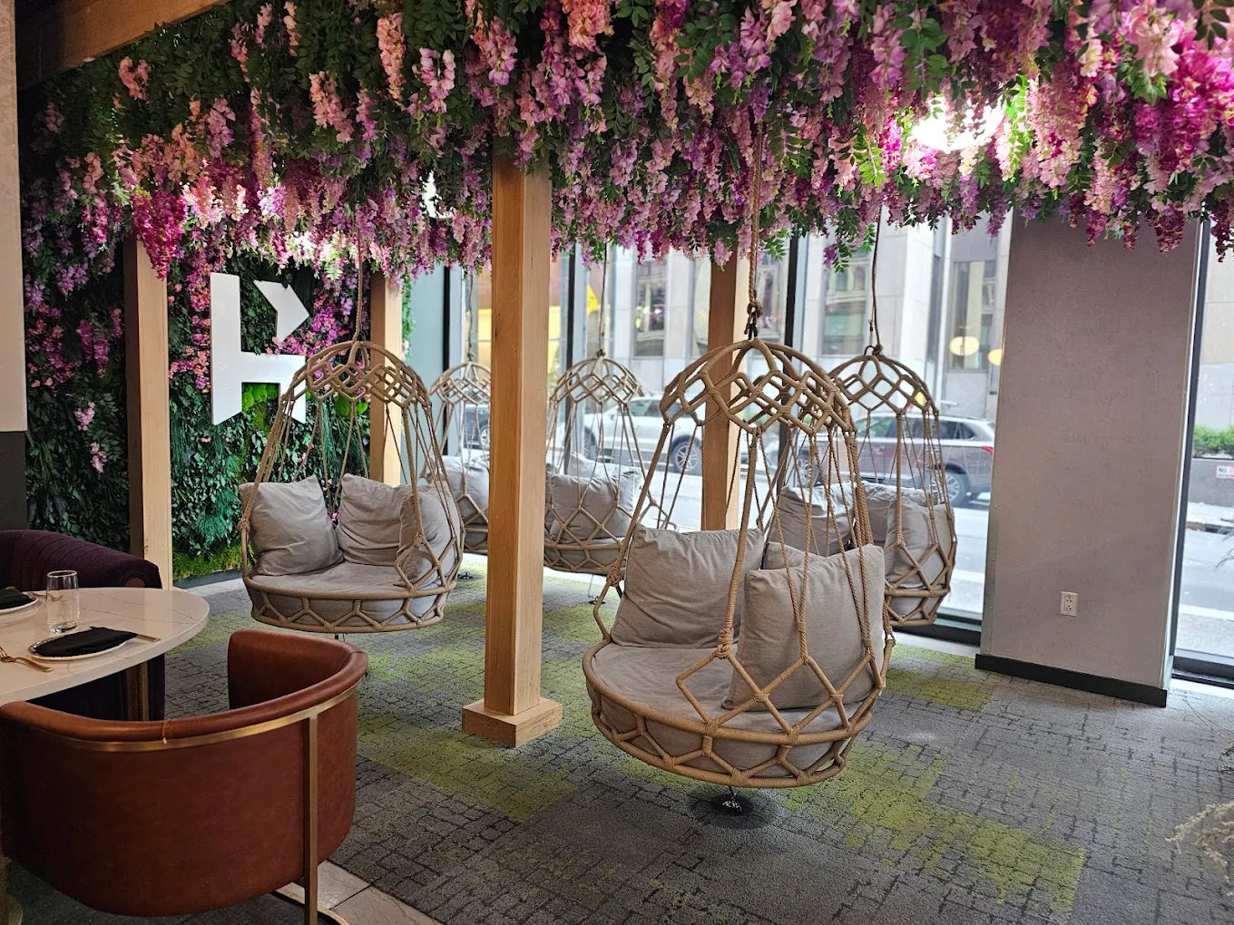 Custom Artificial Plant Design for Commercial Interiors – Naturalist